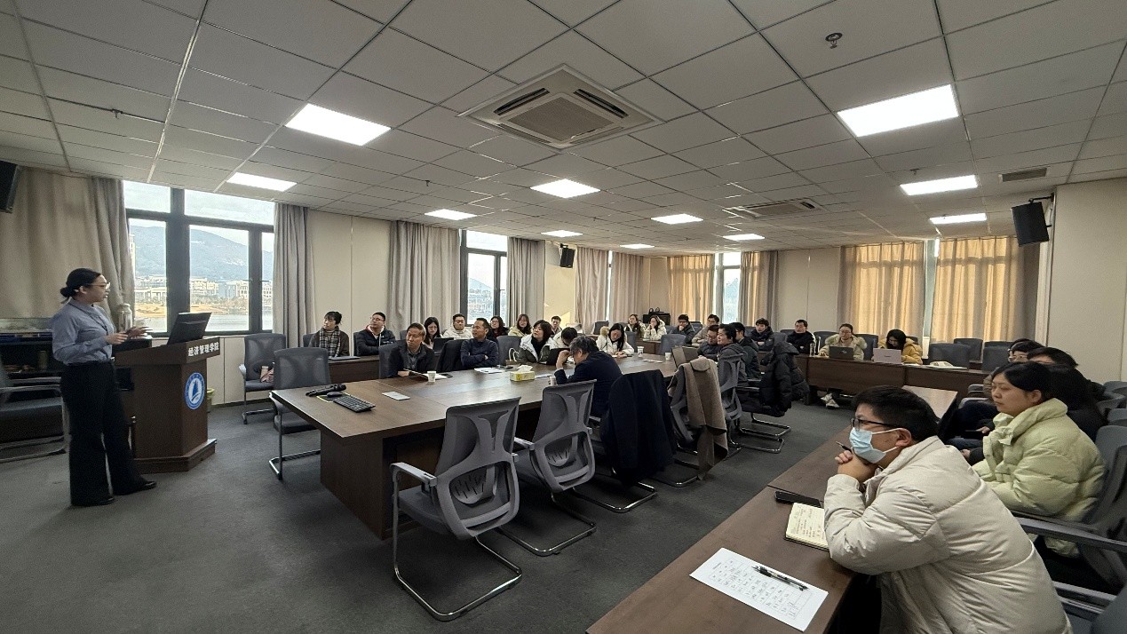 中科院汪寿阳教授和刘梦特别研究助理为我院师生做学术讲座